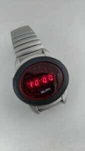 ベラミ (BELAMI) 。未来感漂うLEDウォッチ｜腕時計に乾杯