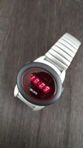 ベラミ (BELAMI) 。未来感漂うLEDウォッチ｜腕時計に乾杯